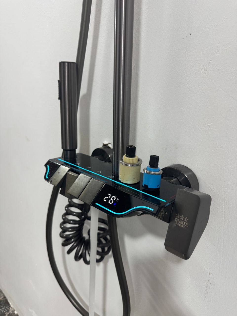 colonne de douche pro⭐ – ATTOUCERAM